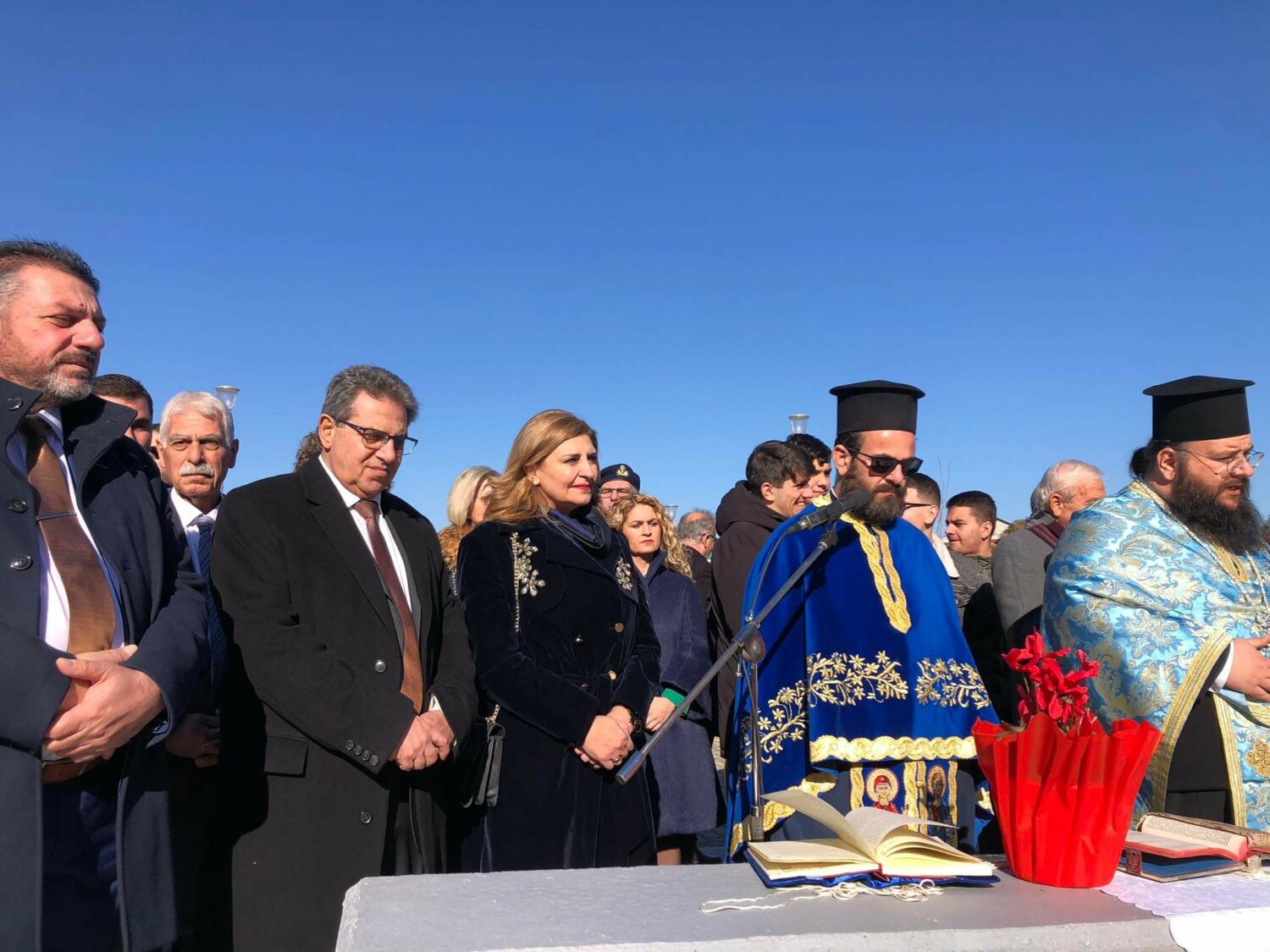 Ε. Λιακούλη: «To Φως των Θεοφανείων, “φάρος” λυτρωτικής αναγέννησης ...