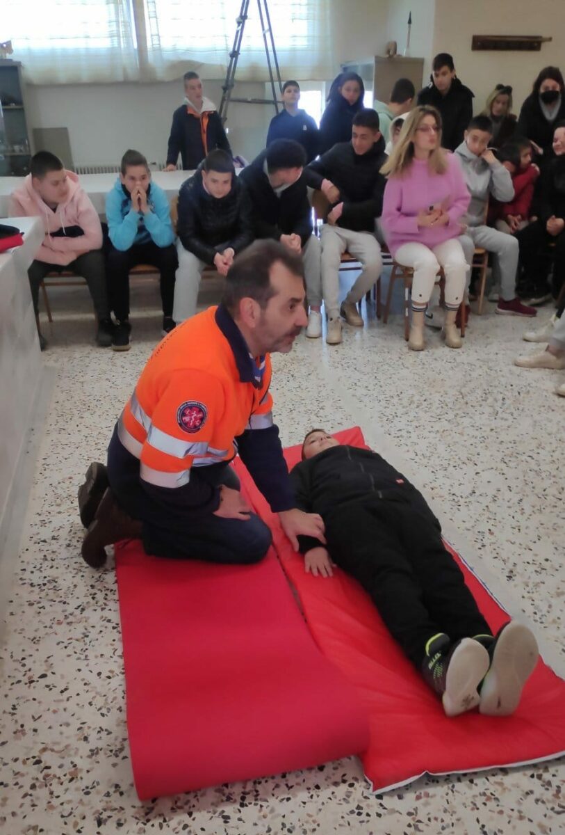 Σεμινάριο Καρδιοπνευμονικής Αναζωογόνησης στο Γυμνάσιο Βαμβακούς - iFarsala