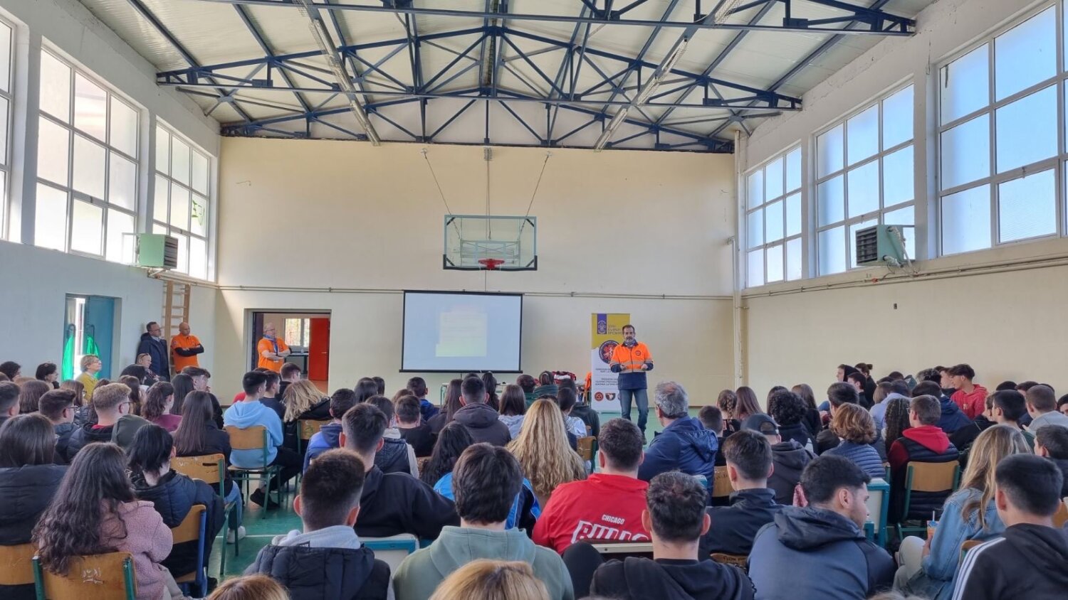 Μαθήματά ΚΑΡΠΑ στους μαθητές του 1ου ΓΕΛ Φαρσάλων - iFarsala