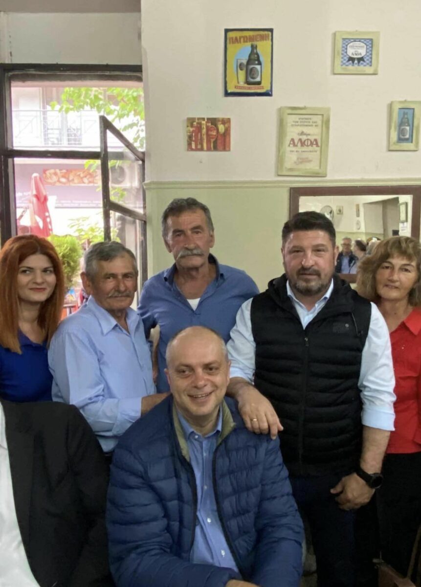 Χρήστος Καπετάνος από το κλιμάκιο της ΝΔ με Χαρδαλιά και Ζαχαράκη ...