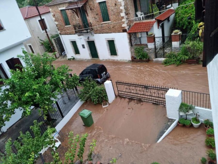 Μαγνησία: Καταστροφές και πλημμυρικά φαινόμενα σε Μηλίνα και Χόρτο ...