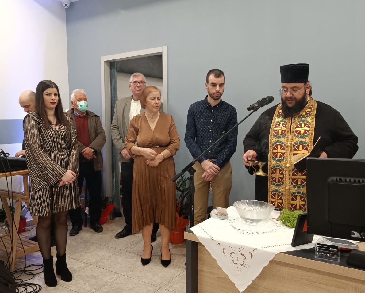 Εγκαινιάστηκε το νέο φωτογραφείο του Κώστα Ρίζου - iFarsala