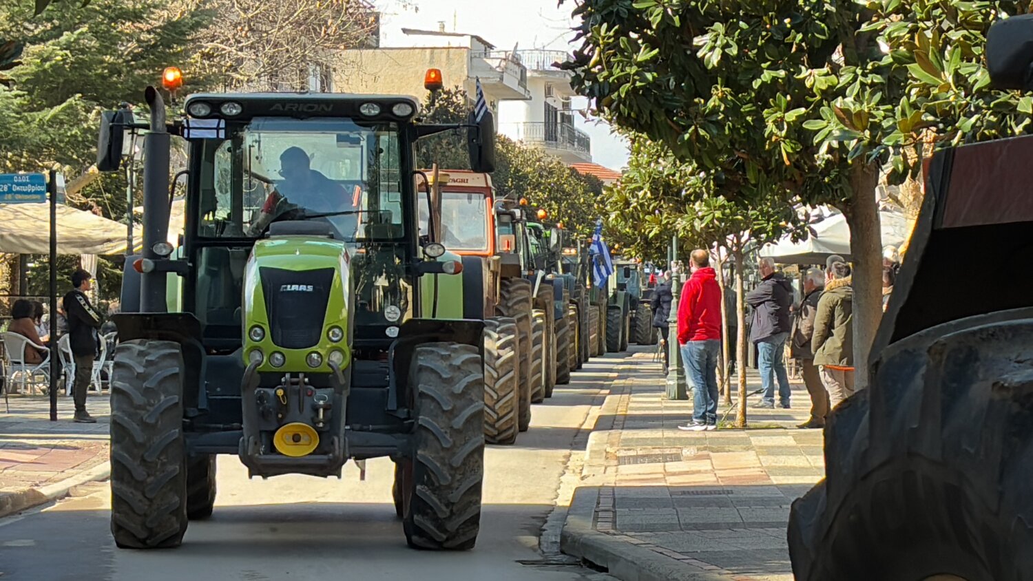 Αλειφτήρας για αγρότες: Η κάθοδος με τρακτέρ στην Αθήνα είναι ...