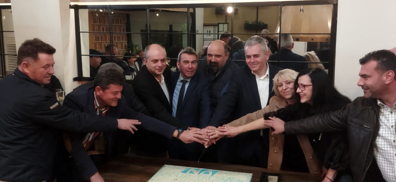 Στην κοπή πίτας της ΔΗΜΤΟ Φαρσάλων ο Χρήστος Καπετάνος: «Το Φράγμα στη ...