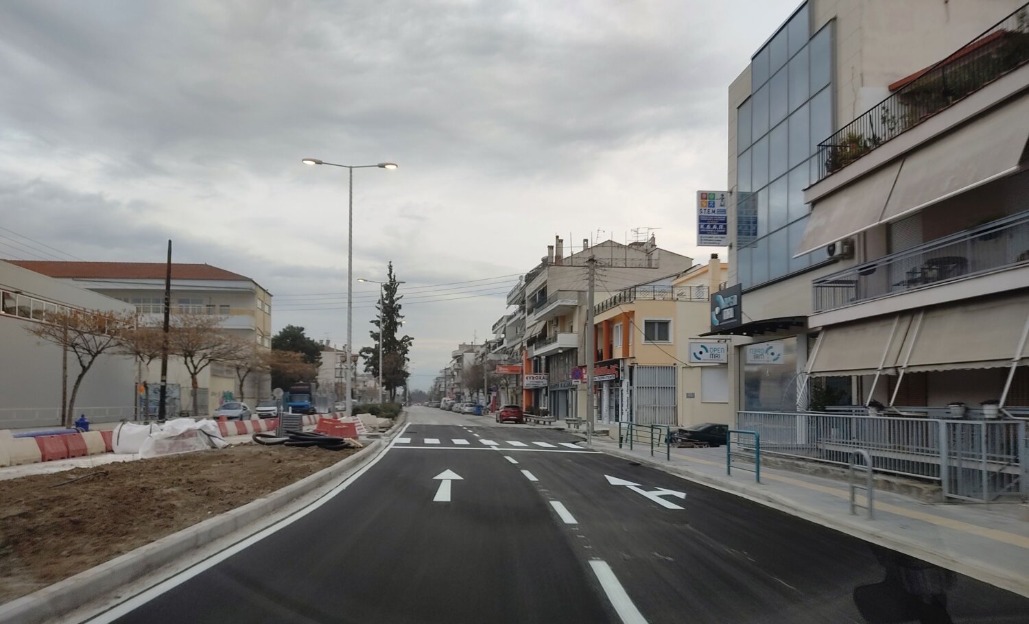 Ανακατασκευή πεζοδρομίων στην Ηρώων Πολυτεχνείου – Από Δευτέρα σε ισχύ ...