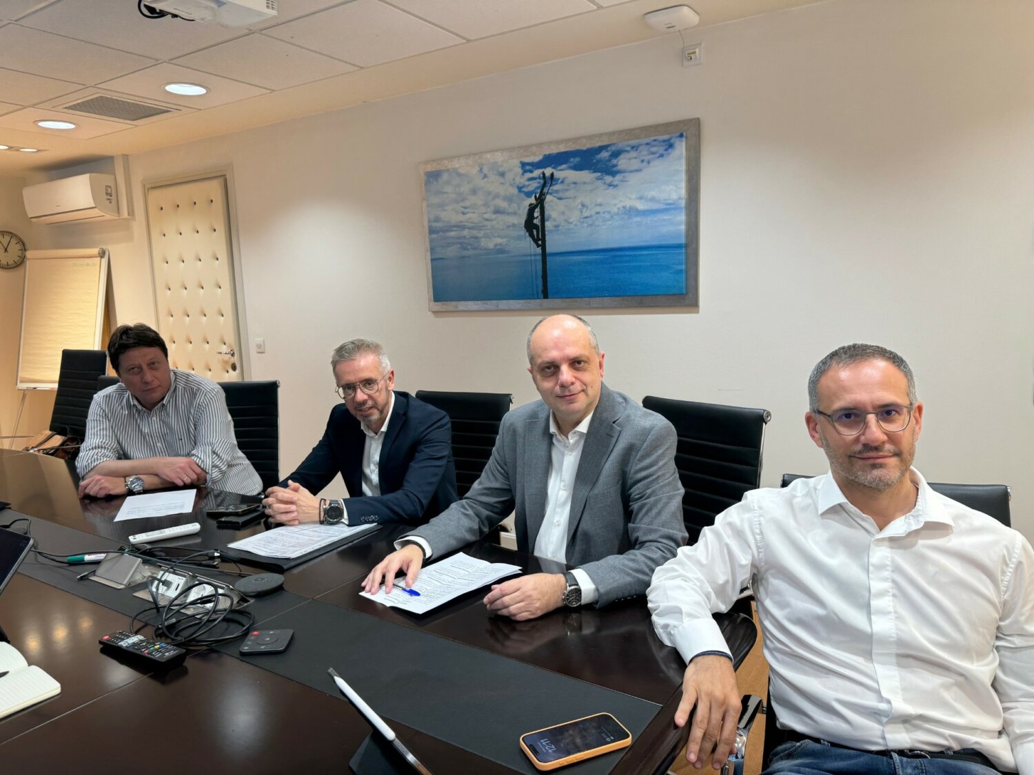 Συνάντηση Καπετάνου με τον Διευθ. Σύμβουλο του ΔΕΔΔΗΕ - Επιπλέον ...
