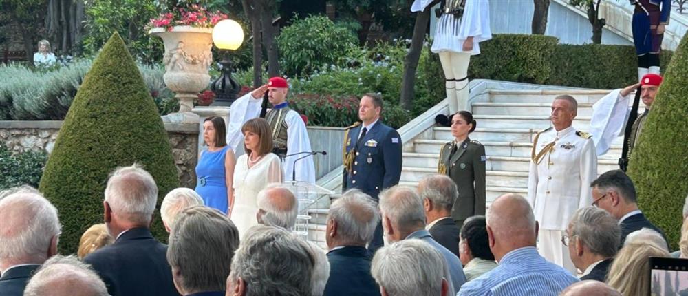 50 χρόνια από την αποκατάσταση της Δημοκρατίας: Η δεξίωση στο Προεδρικό ...