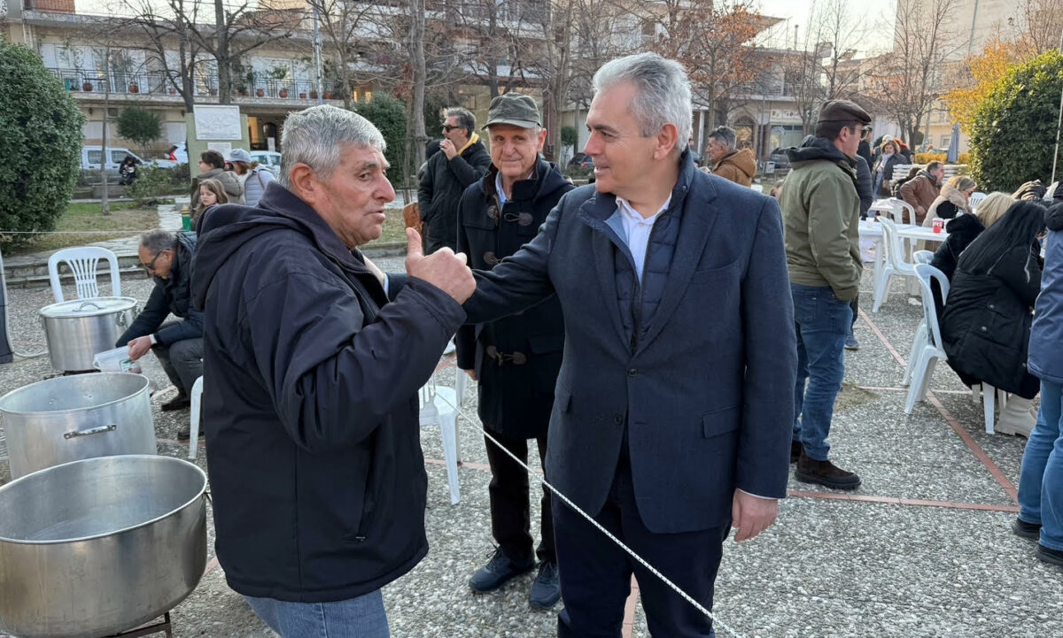 Μ. Χαρακόπουλος στη Φιλιππούπολη: Η “γουρουνοχαρά” κι οι “ντιβιτζήδες ...